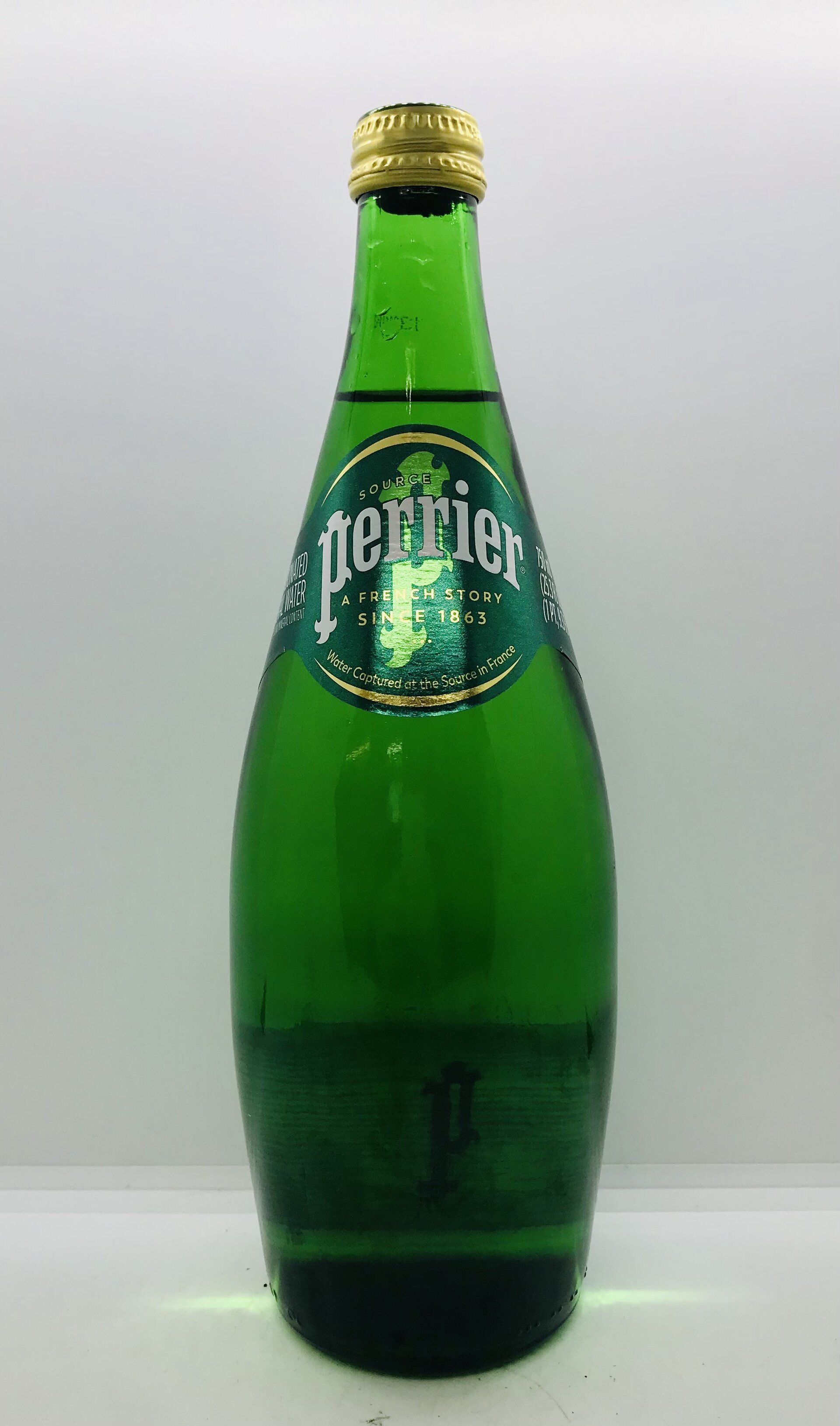Perrier Carbonated Mineral Water 750mL. - Gala Apple International